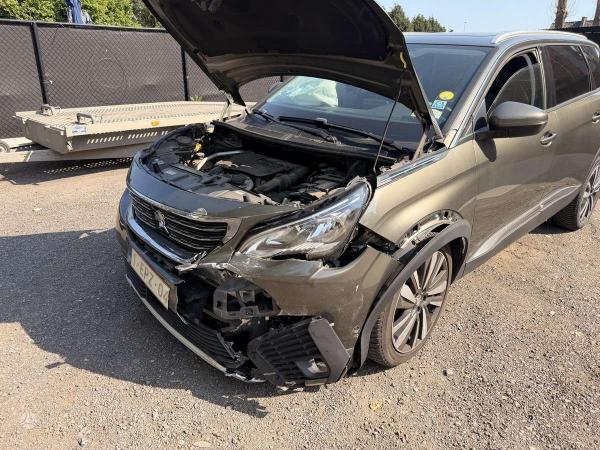 Grey Peugeot 5008 2018 in Kaunas, with an engine capacity of 1.56 L and mileage of 140 thousand km for 7800 €, photo 5 on AUTOMOTO.COM.LV