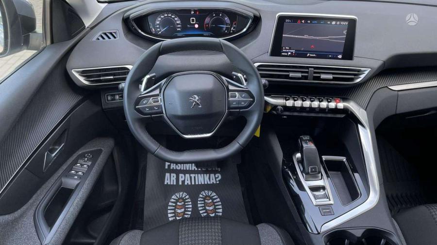 Grey Peugeot 5008 2018 in Marijampole, with an engine capacity of 1.50 L and mileage of 189 thousand km for 10990 €, photo 3 on AUTOMOTO.COM.LV