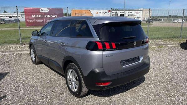 Grey Peugeot 5008 2018 in Marijampole, with an engine capacity of 1.50 L and mileage of 189 thousand km for 10990 €, photo 10 on AUTOMOTO.COM.LV