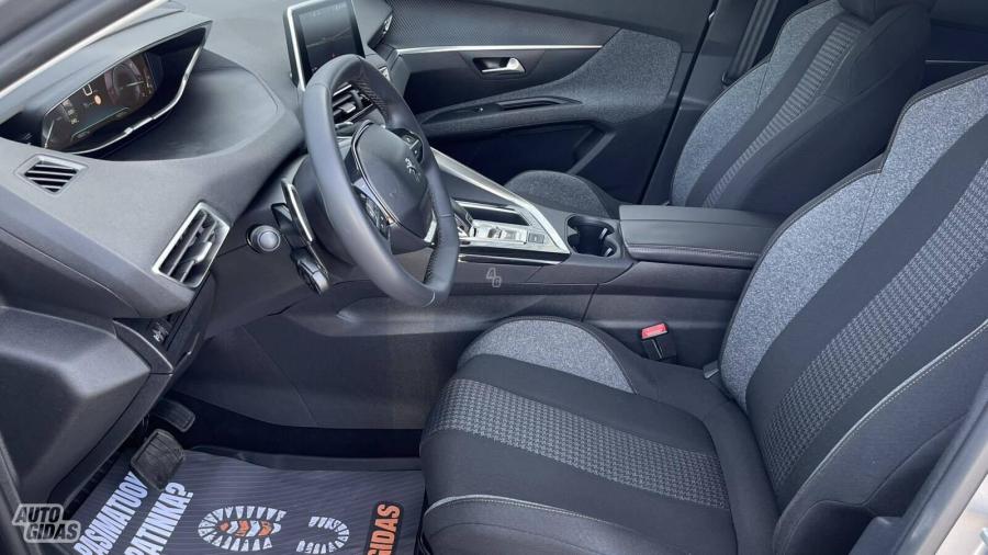 Grey Peugeot 5008 2018 in Marijampole, with an engine capacity of 1.50 L and mileage of 189 thousand km for 10990 €, photo 12 on AUTOMOTO.COM.LV
