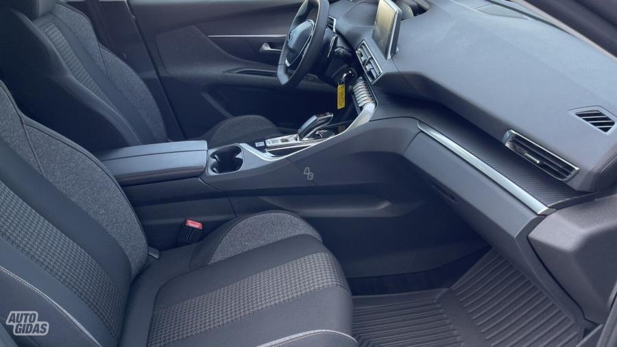Grey Peugeot 5008 2018 in Marijampole, with an engine capacity of 1.50 L and mileage of 189 thousand km for 10990 €, photo 29 on AUTOMOTO.COM.LV