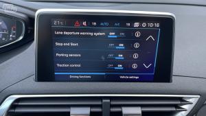 Grey Peugeot 5008 2018 in Marijampole, with an engine capacity of 1.50 L and mileage of 189 thousand km for 10990 €, photo 37 on AUTOMOTO.COM.LV