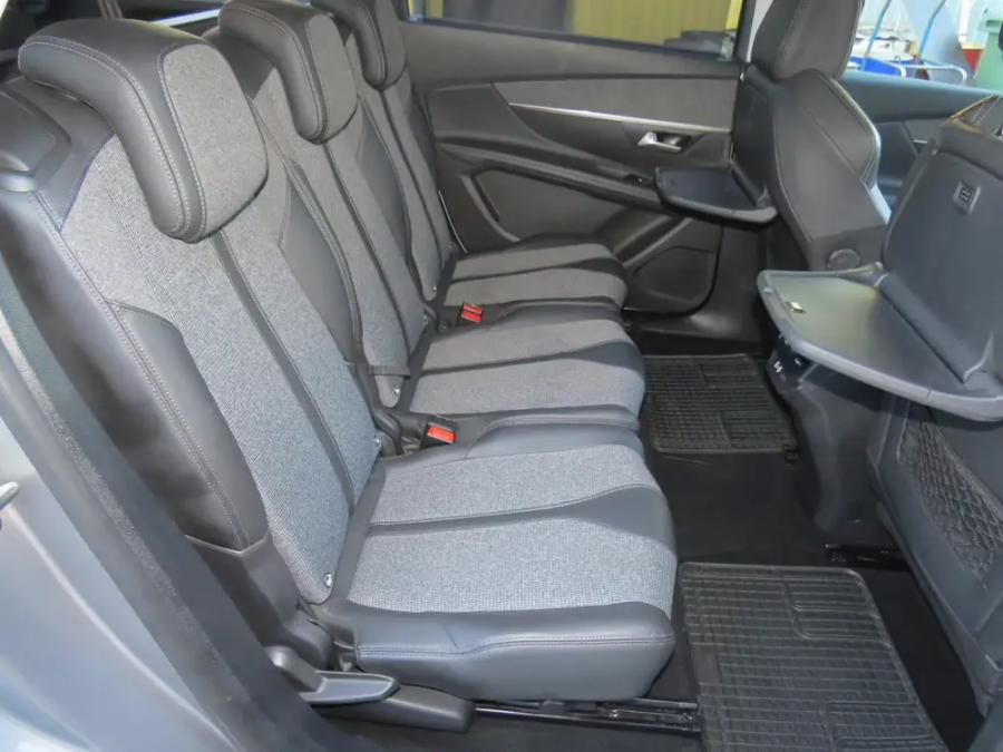 Pelēks Peugeot 5008 2018 Rīga, ar dzinēja tilpumu 1.50 L un nobraukumu 290 tūkst. km par 11590 €, foto 15 vietnē AUTOMOTO.COM.LV