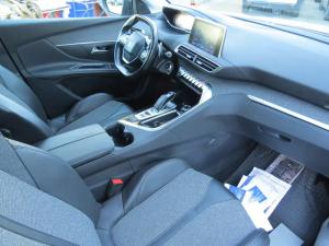 Pelēks Peugeot 5008 2018 Rīga, ar dzinēja tilpumu 1.50 L un nobraukumu 290 tūkst. km par 11590 €, foto 17 vietnē AUTOMOTO.COM.LV