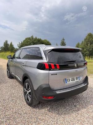 Grey Peugeot 5008 2018 in Vilnius, with an engine capacity of 1.20 L and mileage of 155 thousand km for 9350 €, photo 13 on AUTOMOTO.COM.LV