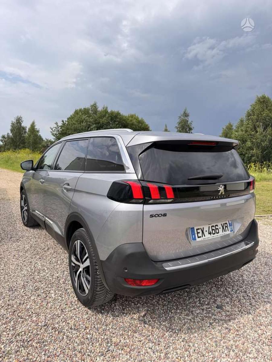 Grey Peugeot 5008 2018 in Vilnius, with an engine capacity of 1.20 L and mileage of 155 thousand km for 9350 €, photo 13 on AUTOMOTO.COM.LV