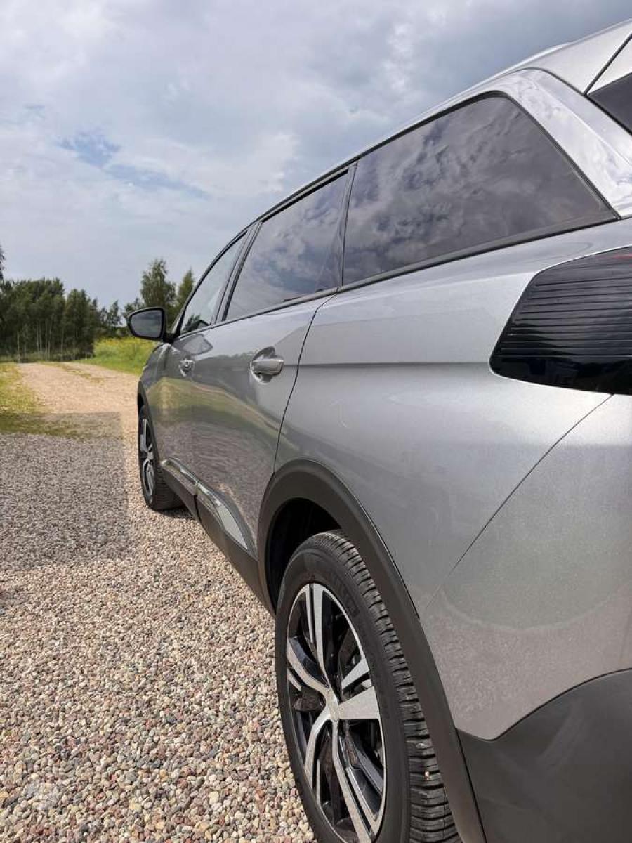 Grey Peugeot 5008 2018 in Vilnius, with an engine capacity of 1.20 L and mileage of 155 thousand km for 9350 €, photo 14 on AUTOMOTO.COM.LV