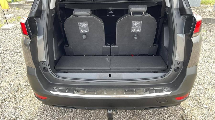 Pelēks Peugeot 5008 2018 Marijampole, ar dzinēja tilpumu 1.60 L un nobraukumu 159 tūkst. km par 12400 €, foto 21 vietnē AUTOMOTO.COM.LV