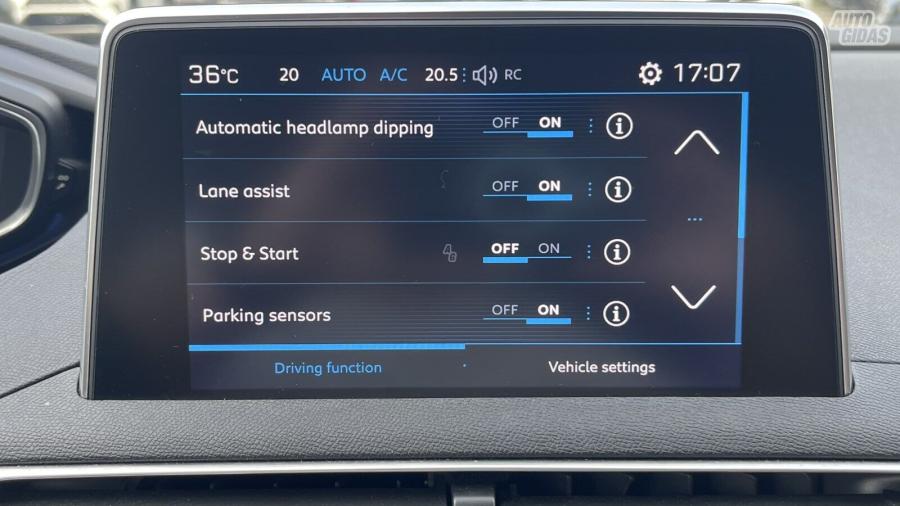 Pelēks Peugeot 5008 2018 Marijampole, ar dzinēja tilpumu 1.60 L un nobraukumu 159 tūkst. km par 12400 €, foto 27 vietnē AUTOMOTO.COM.LV
