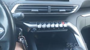 Pelēks Peugeot 5008 2018 Alūksne, ar dzinēja tilpumu 1.20 L un nobraukumu 0 tūkst. km par 8950 €, foto 23 vietnē AUTOMOTO.COM.LV