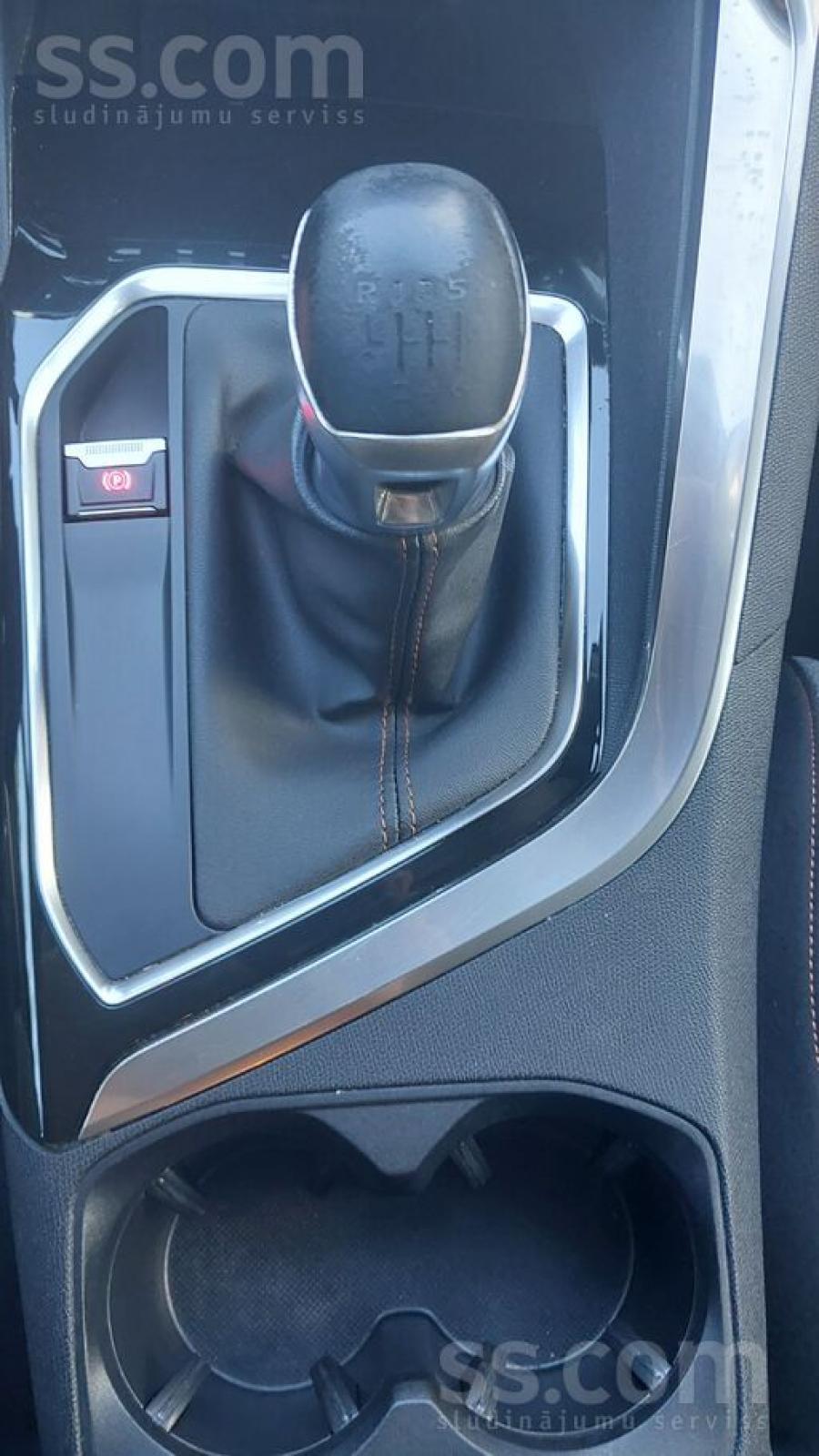 Pelēks Peugeot 5008 2018 Alūksne, ar dzinēja tilpumu 1.20 L un nobraukumu 0 tūkst. km par 8950 €, foto 24 vietnē AUTOMOTO.COM.LV