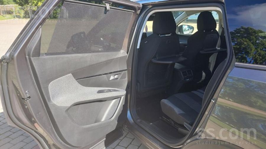 Pelēks Peugeot 5008 2018 Alūksne, ar dzinēja tilpumu 1.20 L un nobraukumu 0 tūkst. km par 8950 €, foto 28 vietnē AUTOMOTO.COM.LV
