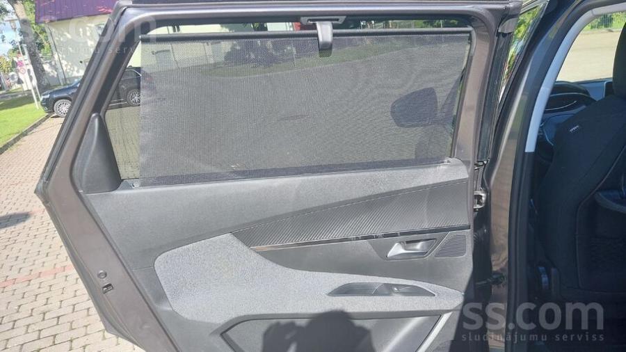 Pelēks Peugeot 5008 2018 Alūksne, ar dzinēja tilpumu 1.20 L un nobraukumu 0 tūkst. km par 8950 €, foto 29 vietnē AUTOMOTO.COM.LV
