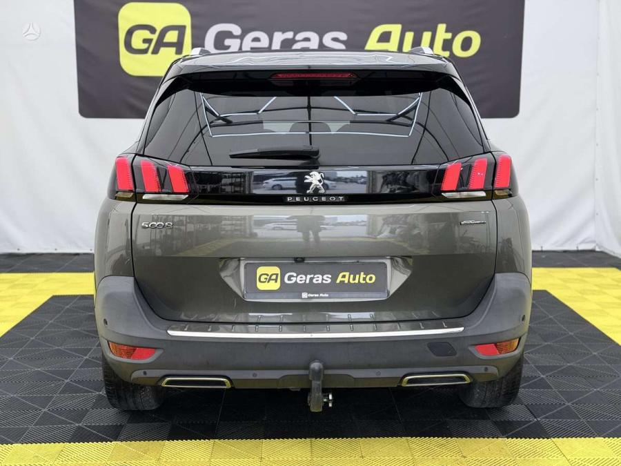 Pelēks Peugeot 5008 2018 Viļņa, ar dzinēja tilpumu 1.20 L un nobraukumu 241 tūkst. km par 9490 €, foto 6 vietnē AUTOMOTO.COM.LV