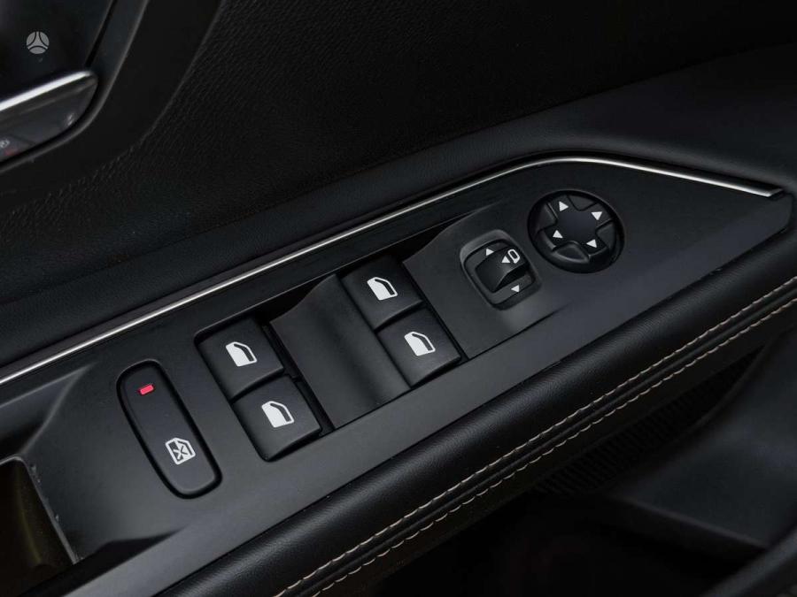 Pelēks Peugeot 5008 2018 Viļņa, ar dzinēja tilpumu 1.20 L un nobraukumu 241 tūkst. km par 9490 €, foto 23 vietnē AUTOMOTO.COM.LV