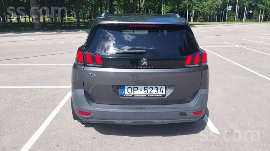 Pelēks Peugeot 5008 2018 Alūksne, ar dzinēja tilpumu 1.20 L un nobraukumu 0 tūkst. km par 8950 €, foto 13 vietnē AUTOMOTO.COM.LV