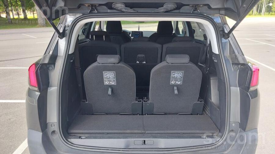 Pelēks Peugeot 5008 2018 Alūksne, ar dzinēja tilpumu 1.20 L un nobraukumu 0 tūkst. km par 8950 €, foto 18 vietnē AUTOMOTO.COM.LV