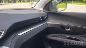 Pelēks Peugeot 5008 2018 Alūksne, ar dzinēja tilpumu 1.20 L un nobraukumu 0 tūkst. km par 8950 €, foto 26 vietnē AUTOMOTO.COM.LV