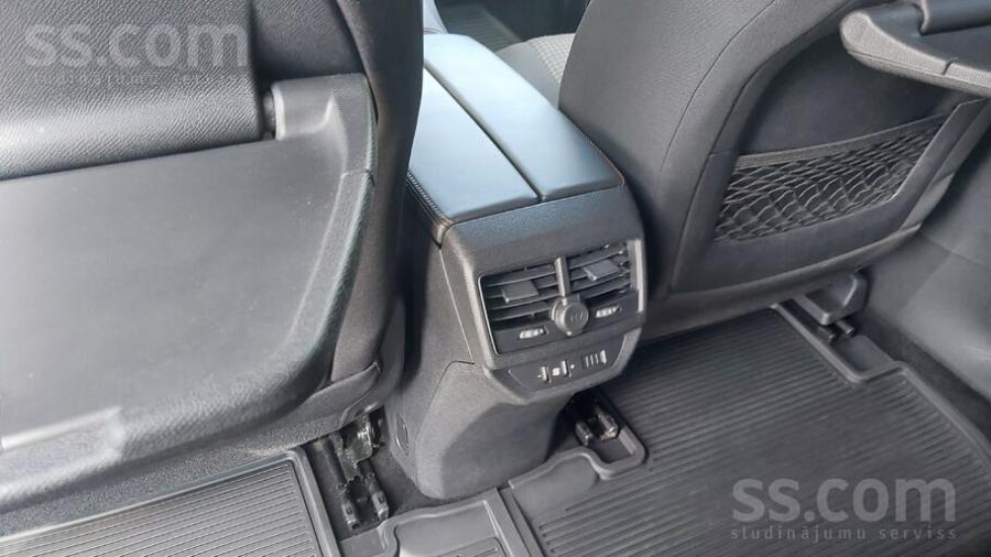Pelēks Peugeot 5008 2018 Alūksne, ar dzinēja tilpumu 1.20 L un nobraukumu 0 tūkst. km par 8950 €, foto 36 vietnē AUTOMOTO.COM.LV
