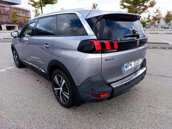 Grey Peugeot 5008 2018 in Klaipeda, with an engine capacity of 2.00 L and mileage of 268 thousand km for 12690 €, photo 5 on AUTOMOTO.COM.LV