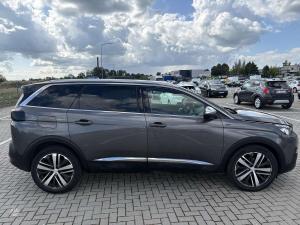 Grey Peugeot 5008 2018 in Taurage, with an engine capacity of 2.00 L and mileage of 289 thousand km for 11900 €, photo 4 on AUTOMOTO.COM.LV