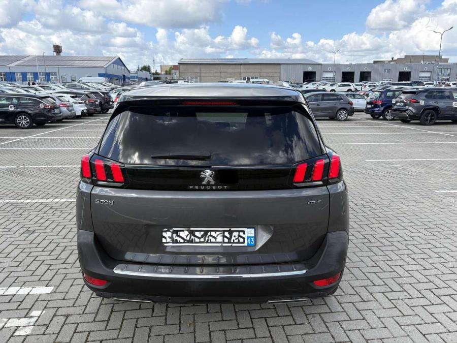 Grey Peugeot 5008 2018 in Taurage, with an engine capacity of 2.00 L and mileage of 289 thousand km for 11900 €, photo 6 on AUTOMOTO.COM.LV