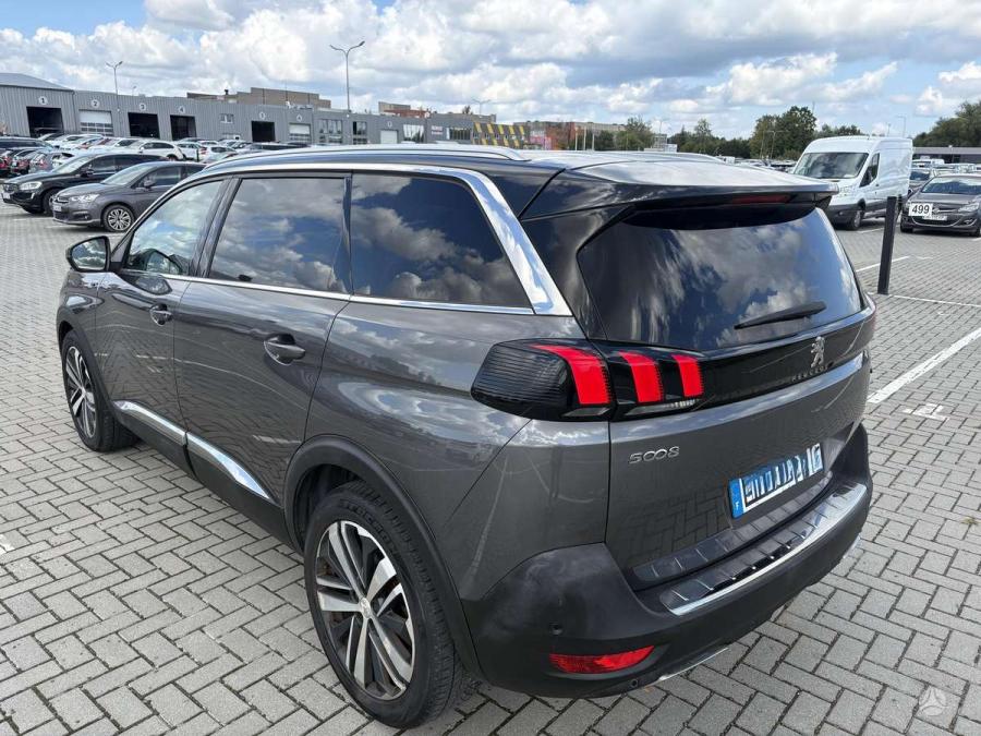 Grey Peugeot 5008 2018 in Taurage, with an engine capacity of 2.00 L and mileage of 289 thousand km for 11900 €, photo 7 on AUTOMOTO.COM.LV