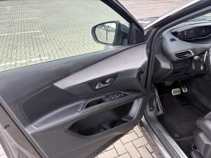 Grey Peugeot 5008 2018 in Taurage, with an engine capacity of 2.00 L and mileage of 289 thousand km for 11900 €, photo 9 on AUTOMOTO.COM.LV