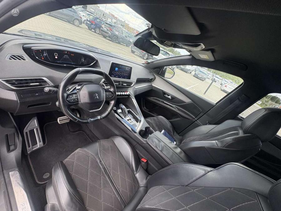 Grey Peugeot 5008 2018 in Taurage, with an engine capacity of 2.00 L and mileage of 289 thousand km for 11900 €, photo 11 on AUTOMOTO.COM.LV