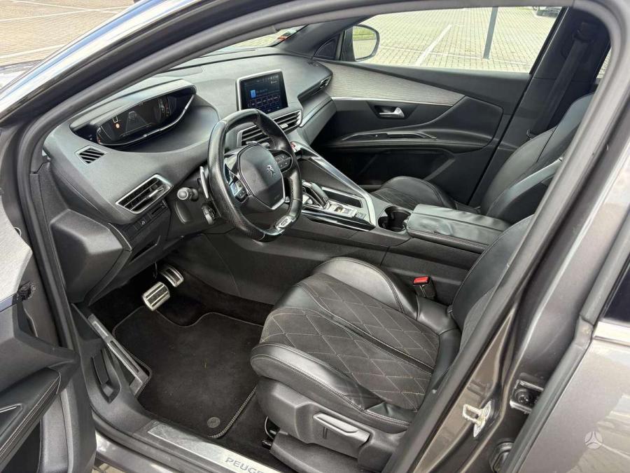 Grey Peugeot 5008 2018 in Taurage, with an engine capacity of 2.00 L and mileage of 289 thousand km for 11900 €, photo 12 on AUTOMOTO.COM.LV