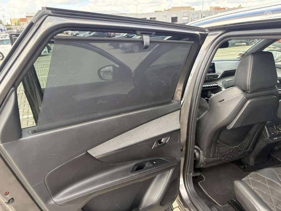 Grey Peugeot 5008 2018 in Taurage, with an engine capacity of 2.00 L and mileage of 289 thousand km for 11900 €, photo 16 on AUTOMOTO.COM.LV