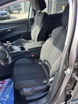 Grey Peugeot 5008 2018 in Marijampole, with an engine capacity of 1.20 L and mileage of 155 thousand km for 7250 €, photo 11 on AUTOMOTO.COM.LV