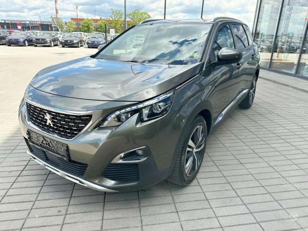 Пежо 5008 2018 в Каунас на AUTOMOTO.COM.LV Серый Пежо 5008 2018 в Каунас, объемом двигателя 1.20 л и пробегом 177 тыс. км за 10300 €, фото 1 на AUTOMOTO.COM.LV