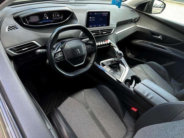 Пежо 5008 2018 в Каунас на AUTOMOTO.COM.LV Серый Пежо 5008 2018 в Каунас, объемом двигателя 1.20 л и пробегом 177 тыс. км за 10300 €, фото 7 на AUTOMOTO.COM.LV