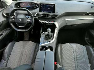 Grey Peugeot 5008 2018 in Kaunas, with an engine capacity of 1.20 L and mileage of 177 thousand km for 10300 €, photo 10 on AUTOMOTO.COM.LV