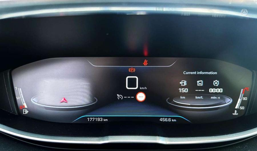 Grey Peugeot 5008 2018 in Kaunas, with an engine capacity of 1.20 L and mileage of 177 thousand km for 10300 €, photo 11 on AUTOMOTO.COM.LV