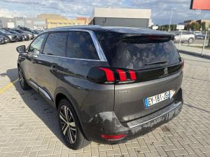 Grey Peugeot 5008 2018 in Taurage, with an engine capacity of 2.00 L and mileage of 290 thousand km for 10700 €, photo 6 on AUTOMOTO.COM.LV
