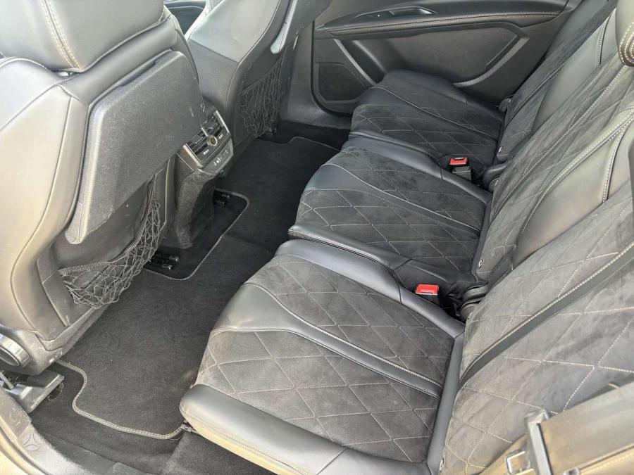Grey Peugeot 5008 2018 in Taurage, with an engine capacity of 2.00 L and mileage of 290 thousand km for 10700 €, photo 22 on AUTOMOTO.COM.LV