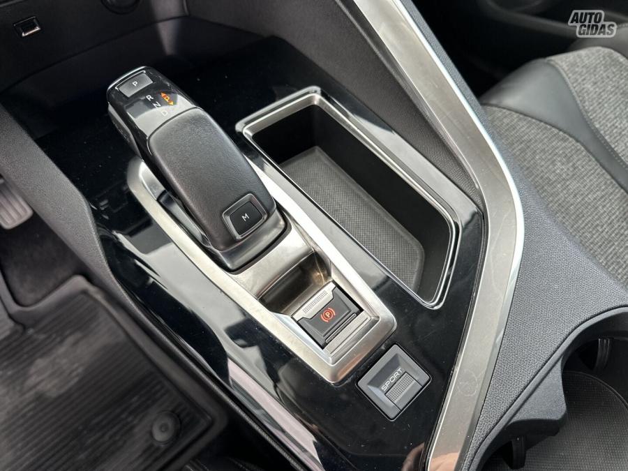 Grey Peugeot 5008 2018 in Klaipeda, with an engine capacity of 1.60 L and mileage of 119 thousand km for 17200 €, photo 17 on AUTOMOTO.COM.LV