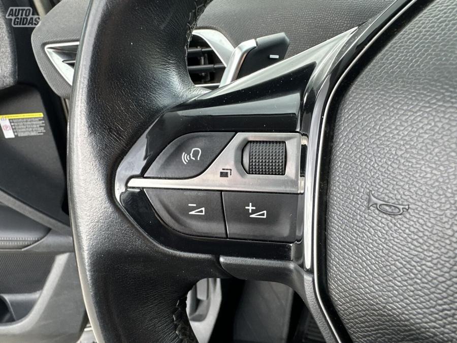 Grey Peugeot 5008 2018 in Klaipeda, with an engine capacity of 1.60 L and mileage of 119 thousand km for 17200 €, photo 19 on AUTOMOTO.COM.LV