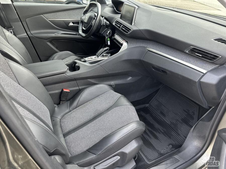 Grey Peugeot 5008 2018 in Klaipeda, with an engine capacity of 1.60 L and mileage of 119 thousand km for 17200 €, photo 24 on AUTOMOTO.COM.LV