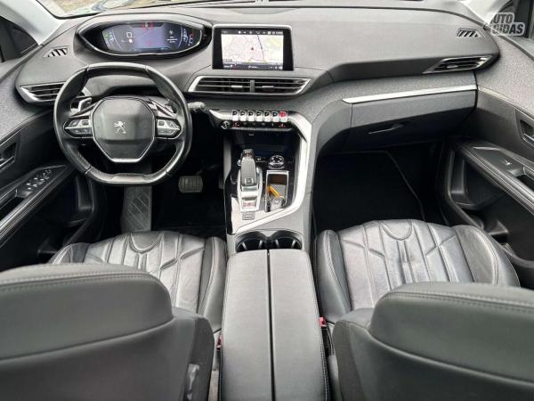 Grey Peugeot 5008 2019 in Kaunas, with an engine capacity of 1.20 L and mileage of 95 thousand km for 22738 €, photo 8 on AUTOMOTO.COM.LV