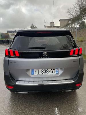 Pelēks Peugeot 5008 2019 Raseiniai, ar dzinēja tilpumu 1.50 L un nobraukumu 140 tūkst. km par 12600 €, foto 5 vietnē AUTOMOTO.COM.LV