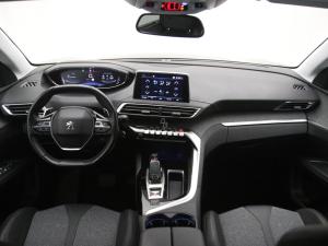 Grey Peugeot 5008 2019 in Vilnius, with an engine capacity of 1.50 L and mileage of 175 thousand km for 16499 €, photo 2 on AUTOMOTO.COM.LV