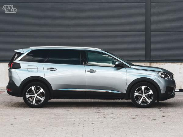 Pelēks Peugeot 5008 2019 Šauļi, ar dzinēja tilpumu 1.20 L un nobraukumu 254 tūkst. km par 10699 €, foto 4 vietnē AUTOMOTO.COM.LV