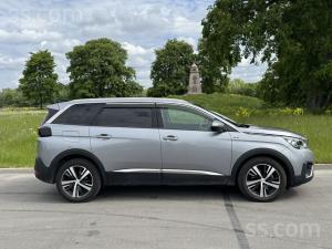 Grey Peugeot 5008 2019 in Riga, with an engine capacity of 1.50 L and mileage of 0 thousand km for 11950 €, photo 6 on AUTOMOTO.COM.LV