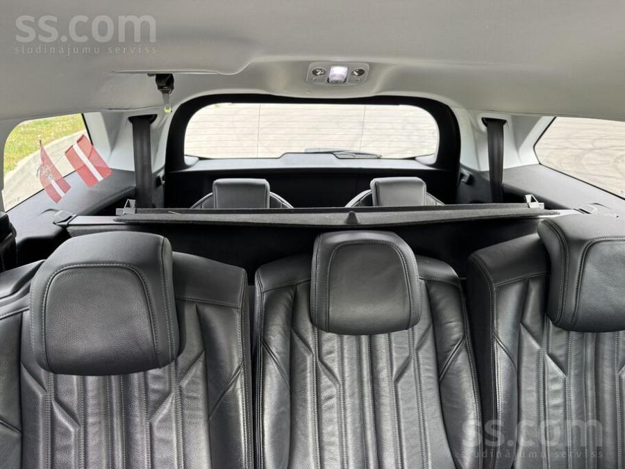 Grey Peugeot 5008 2019 in Riga, with an engine capacity of 1.50 L and mileage of 0 thousand km for 11950 €, photo 15 on AUTOMOTO.COM.LV