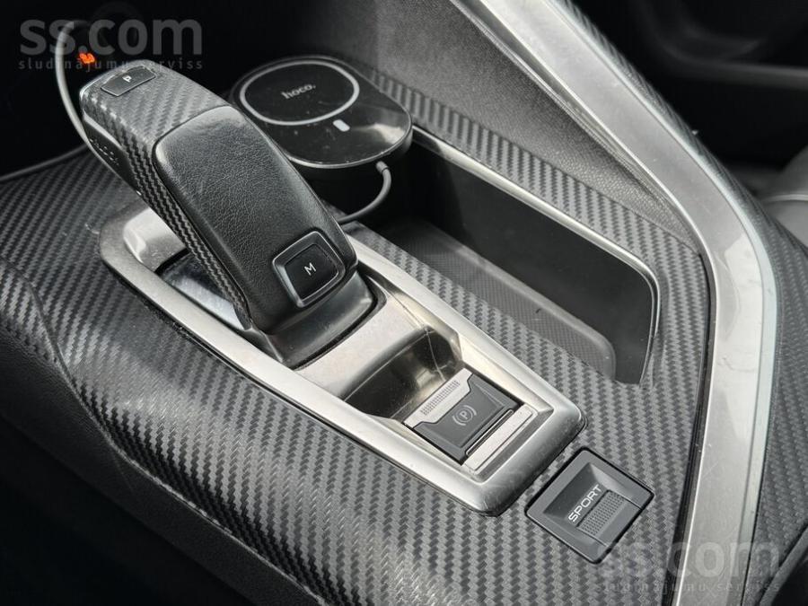 Grey Peugeot 5008 2019 in Riga, with an engine capacity of 1.50 L and mileage of 0 thousand km for 11950 €, photo 30 on AUTOMOTO.COM.LV