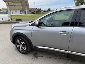 Pelēks Peugeot 5008 2019 Tauragė, ar dzinēja tilpumu 1.20 L un nobraukumu 176 tūkst. km par 11200 €, foto 3 vietnē AUTOMOTO.COM.LV