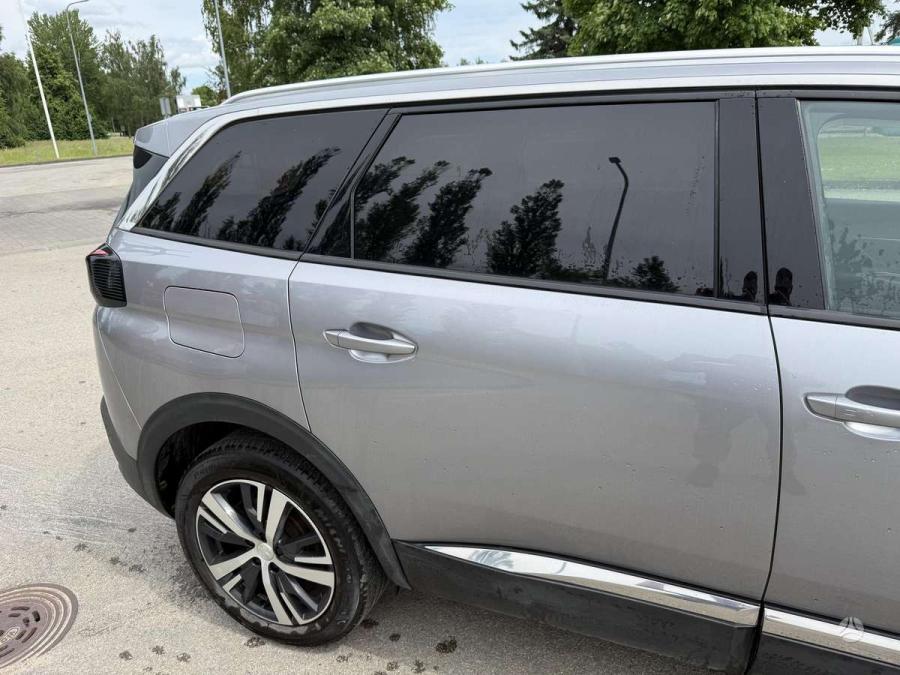 Pelēks Peugeot 5008 2019 Tauragė, ar dzinēja tilpumu 1.20 L un nobraukumu 176 tūkst. km par 11200 €, foto 8 vietnē AUTOMOTO.COM.LV